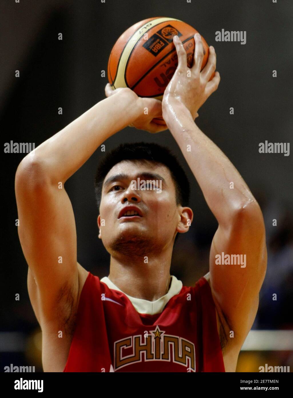 Yao ming game hi-res stock photography and images - Alamy
