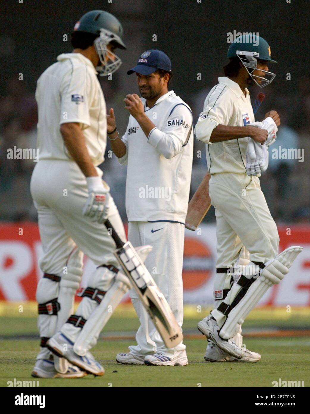 Adnan sami hi-res stock photography and images - Alamy