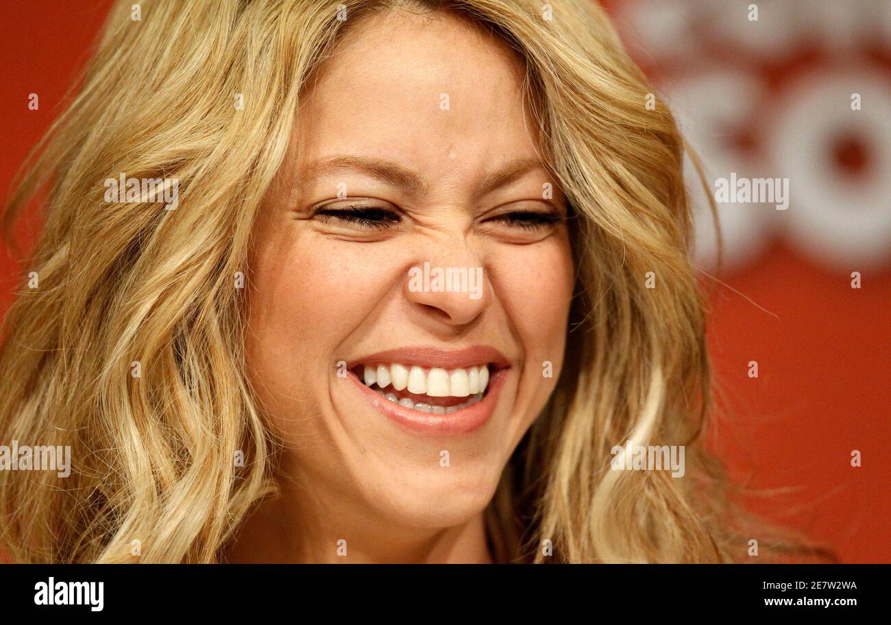 All smiles during hi-res stock photography and images - Alamy