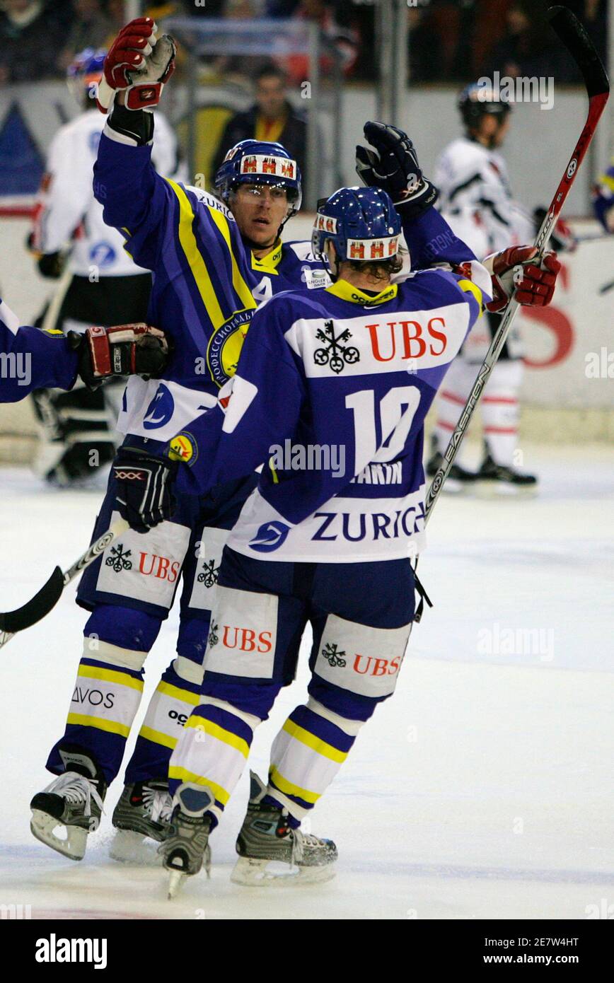 Alexander titov hi-res stock photography and images - Alamy