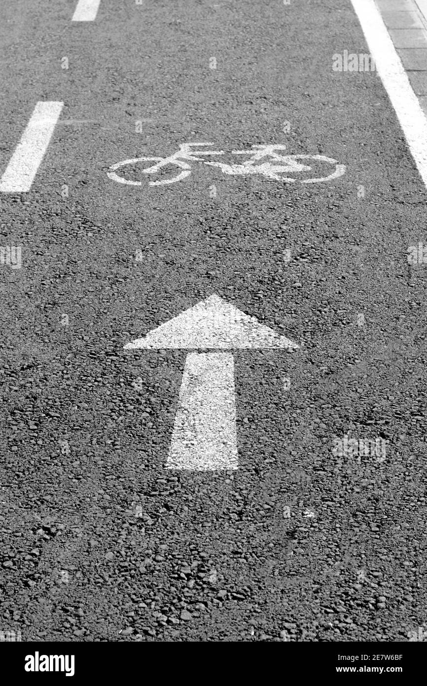 Cycle Lane Sign Black and White Stock Photos & Images - Alamy