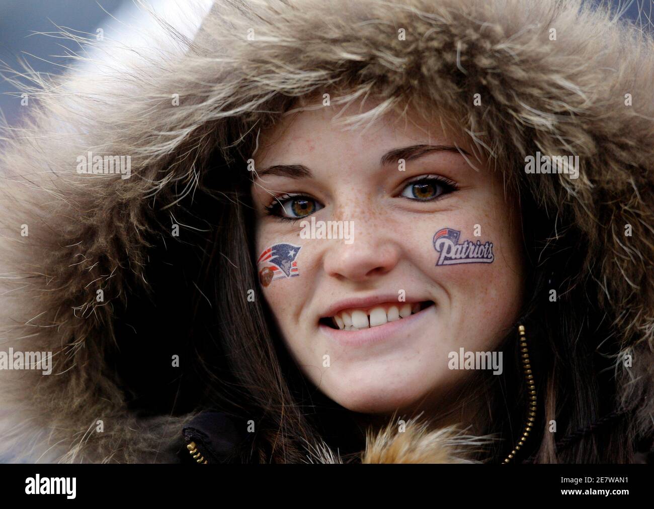 Headshot face paint football hi-res stock photography and images - Alamy
