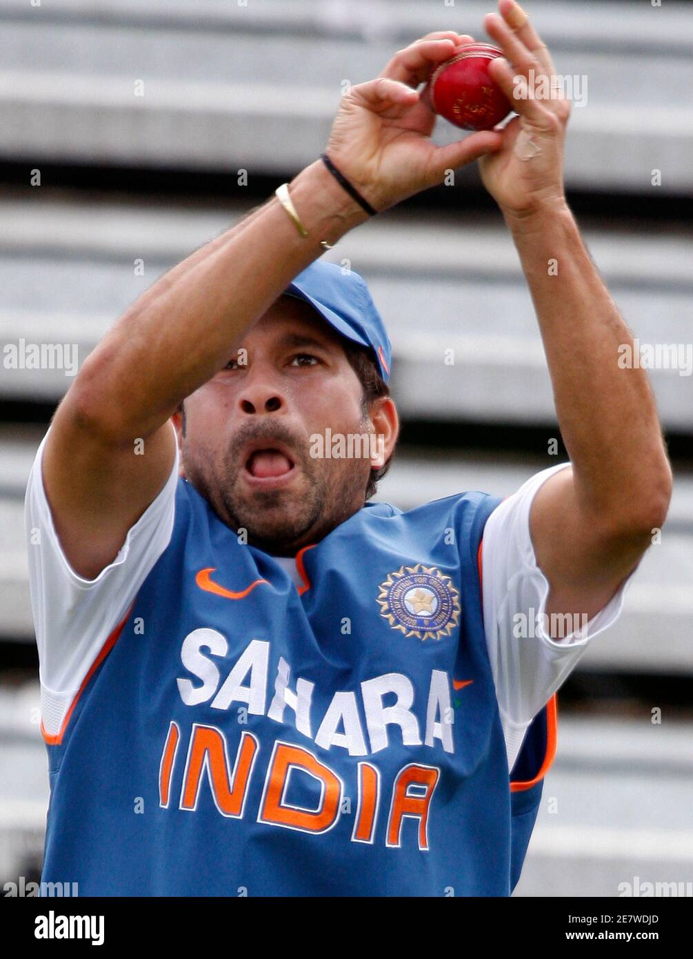 Sachin tendulkar test catch hi-res stock photography and images - Alamy