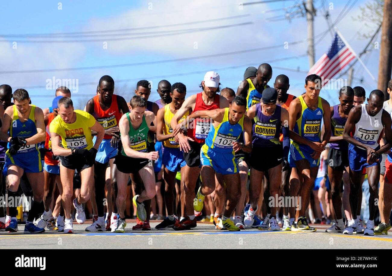 Elite men runners hi-res stock photography and images - Alamy