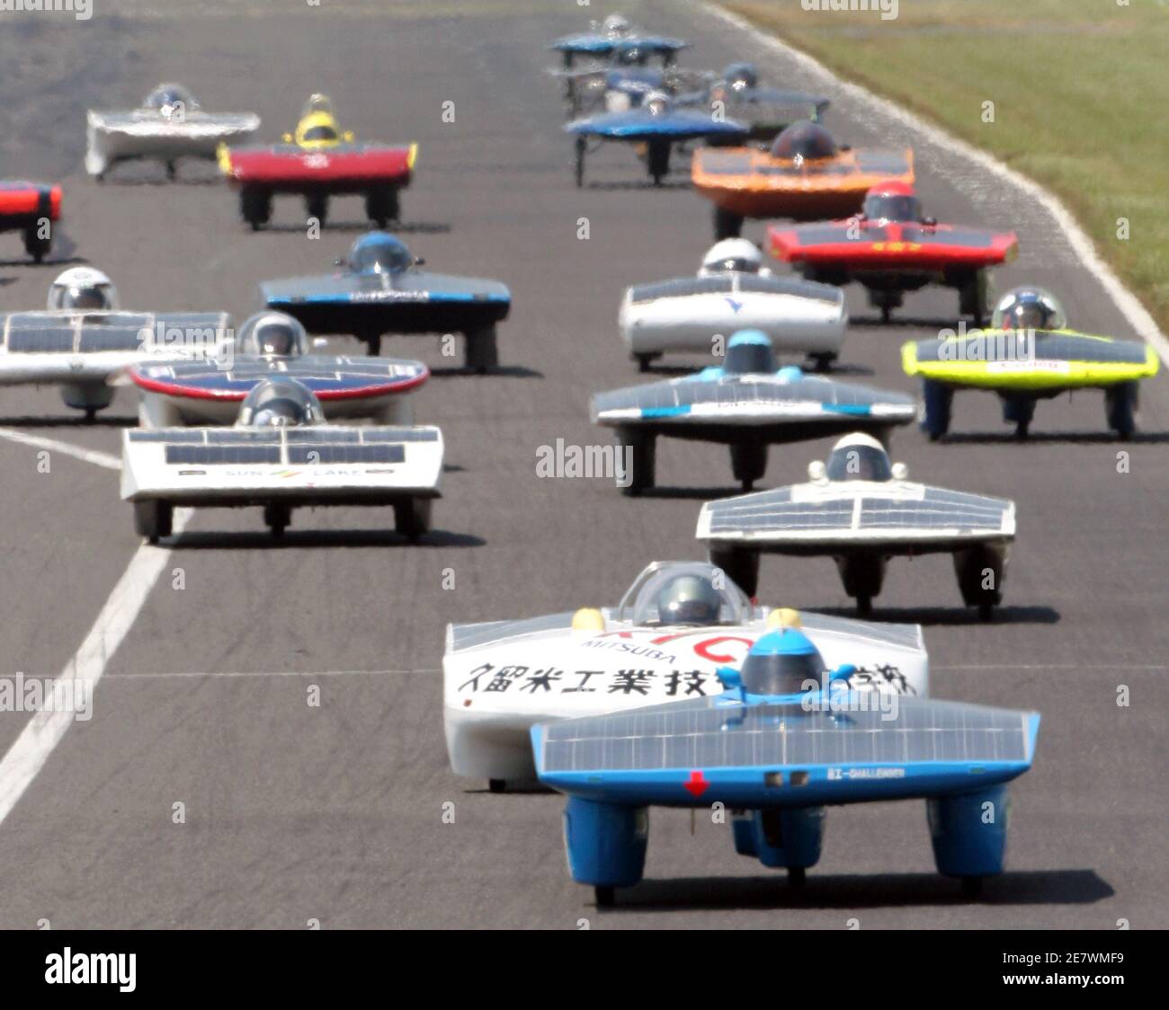 Solar powered cars hi-res stock photography and images - Alamy