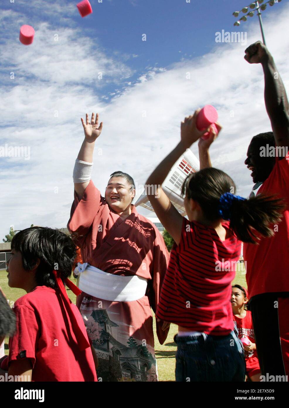 Sumo Wrestling Children High Resolution Stock Photography and Images ...