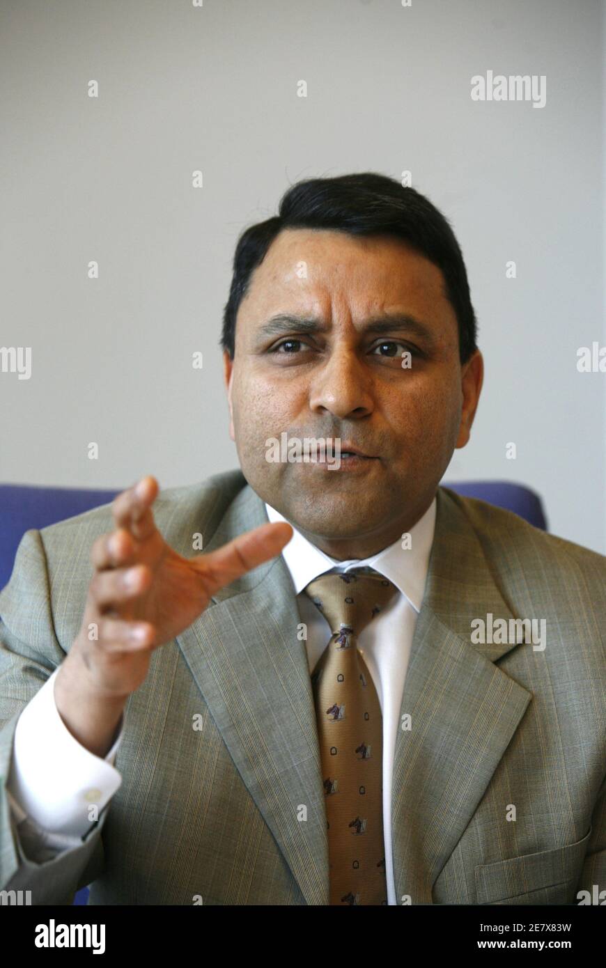 High technology manufacturing hi-res stock photography and images - Alamy