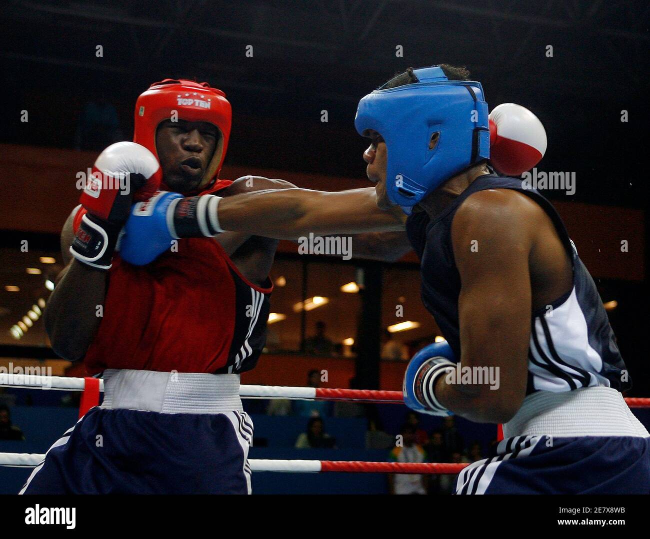 Colombian Boxing High Resolution Stock Photography and Images - Alamy