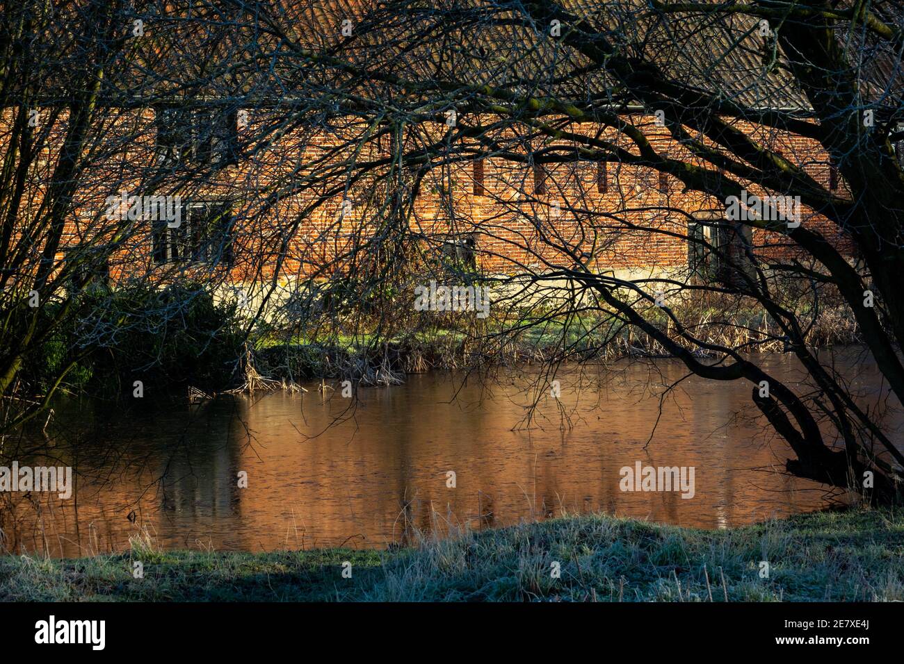 Long barn hi-res stock photography and images - Alamy