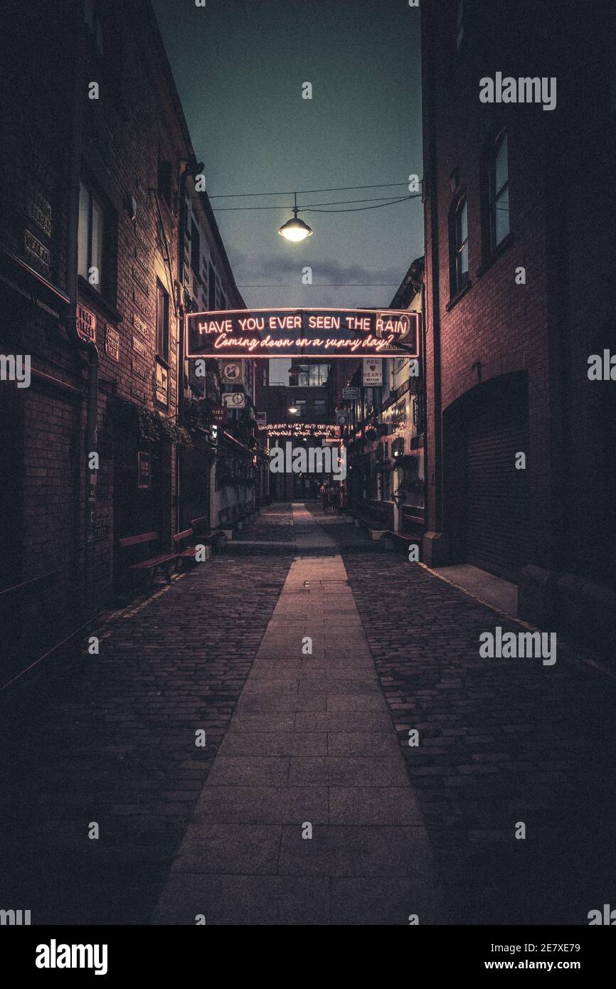 Vintage street lights hi-res stock photography and images - Alamy