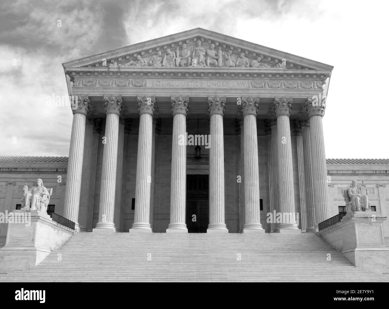 Supreme court Black and White Stock Photos & Images - Alamy