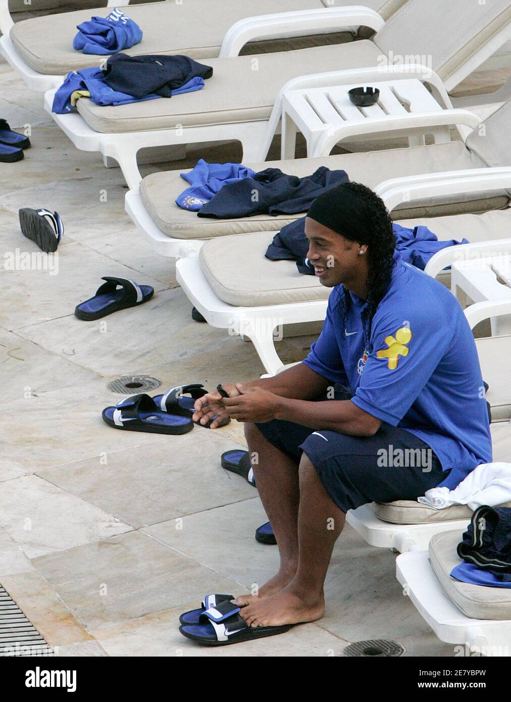 Soccer pool relax hi-res stock photography and images - Alamy