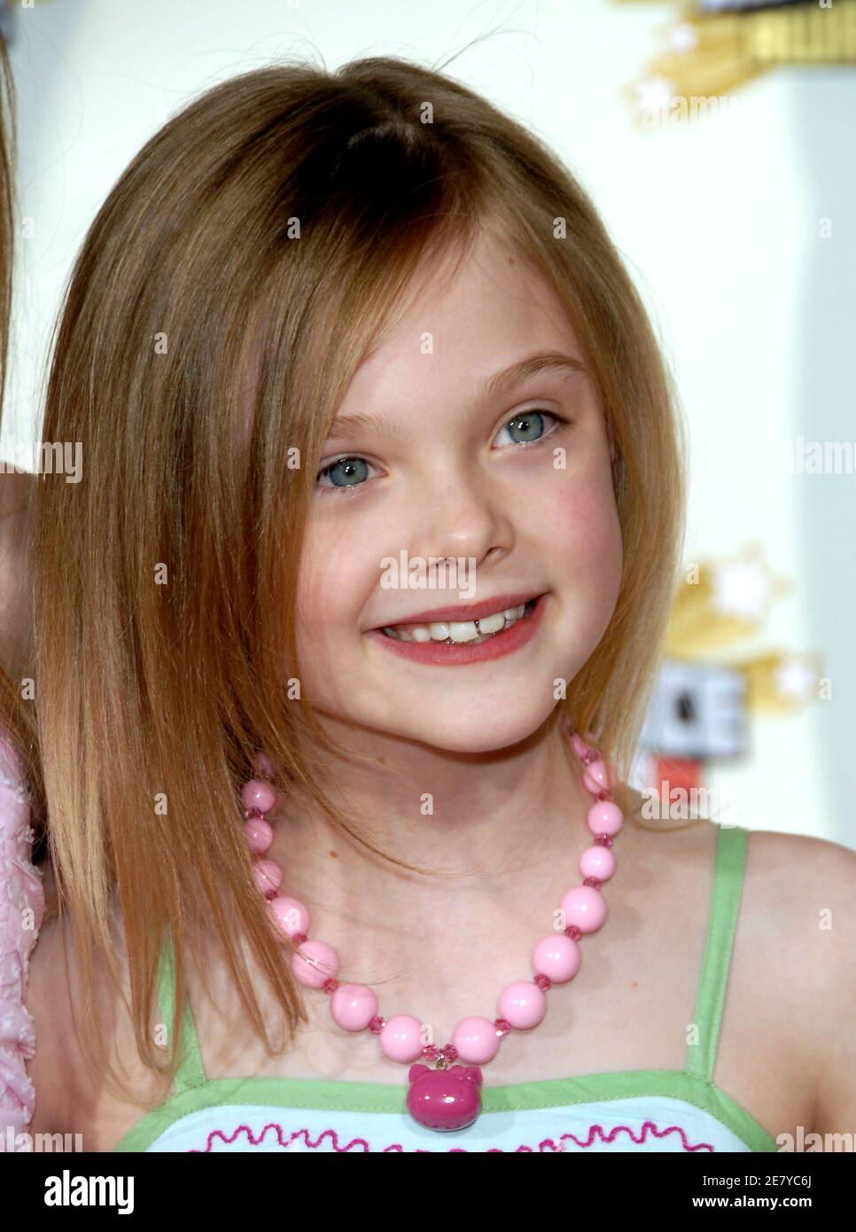 Elle Fanning attends The 2007 Nickelodeon's Kids Choice Awards held at ...