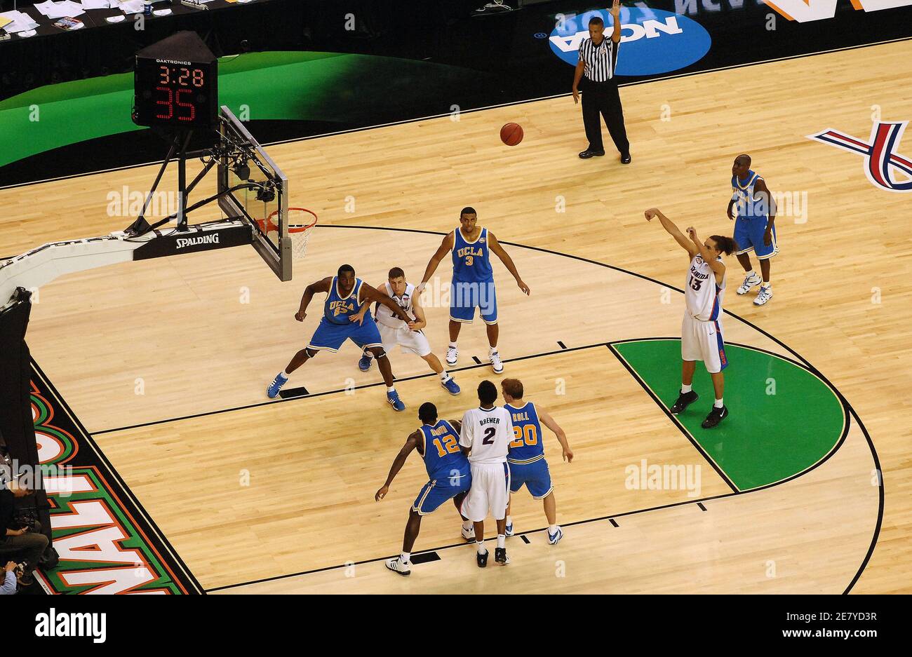 Mens final four hi-res stock photography and images - Alamy