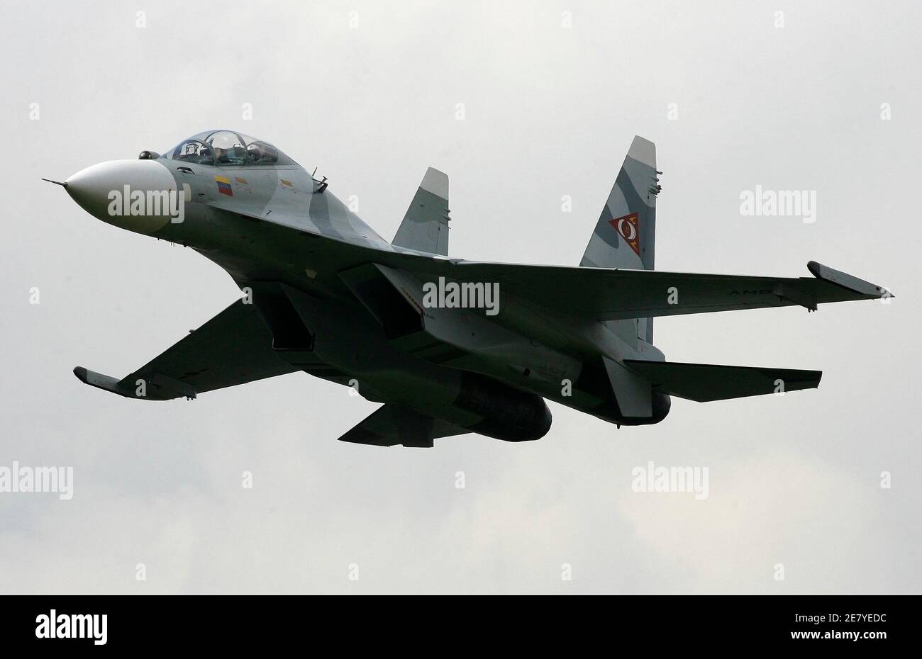 Sukhoi fighter jet hi-res stock photography and images - Alamy