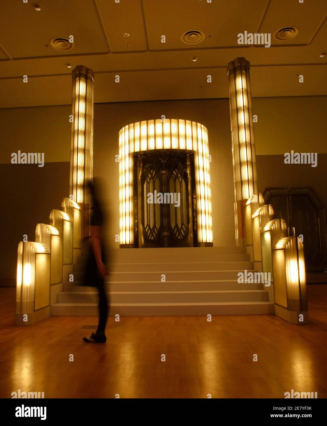 Londons strand hi-res stock photography and images - Alamy