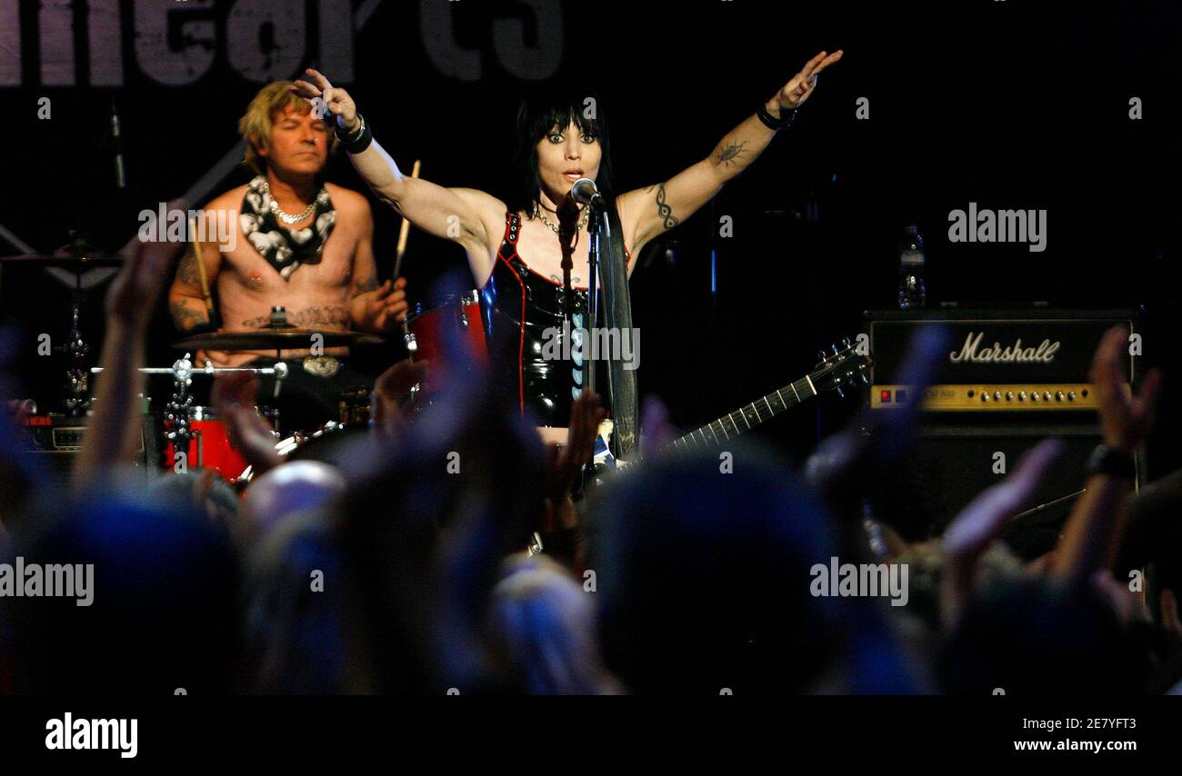 Joan jett band hi-res stock photography and images - Alamy