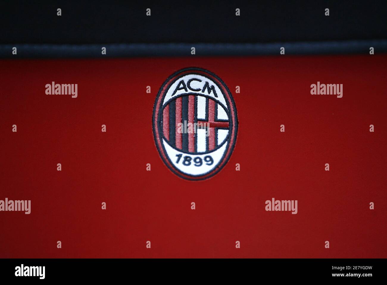 Ac milan logo hi-res stock photography and images - Alamy