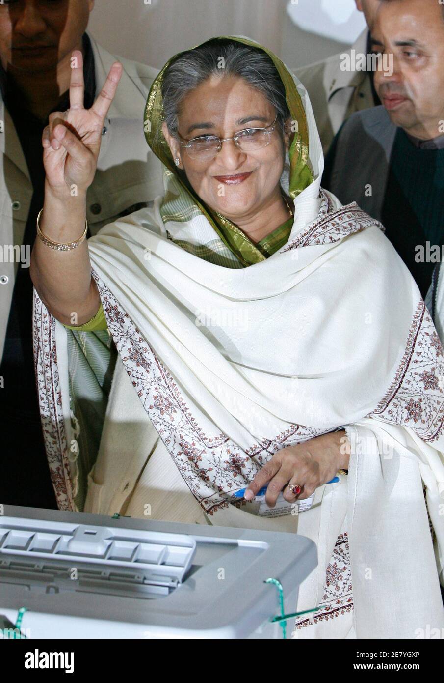 Sheikh hasina election victory sign hi-res stock photography and images ...