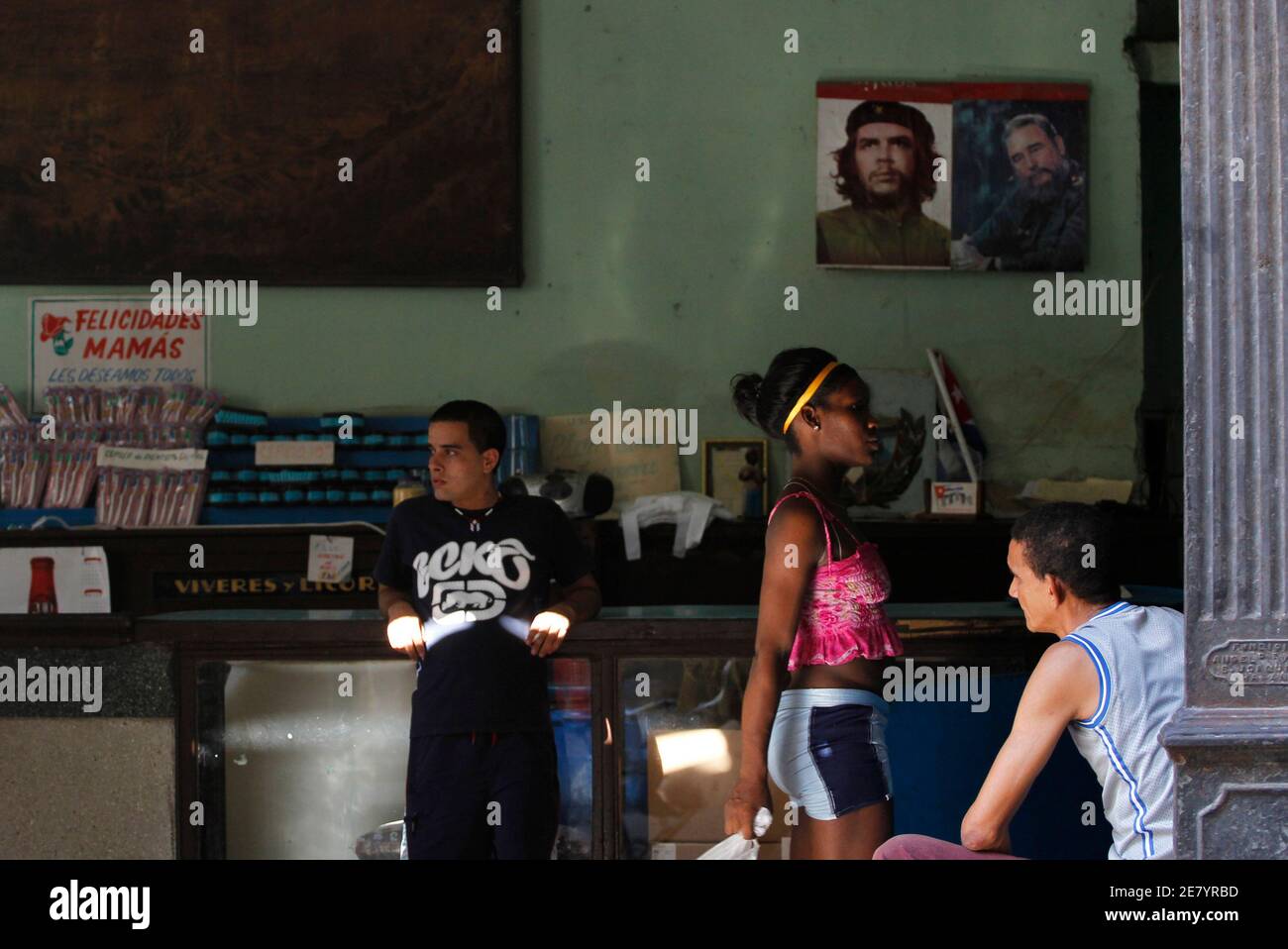 Cuban bodega hi-res stock photography and images - Alamy