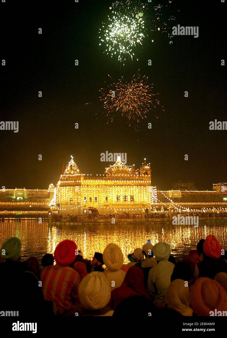 Golden temple in amritsar candles hi-res stock photography and images ...