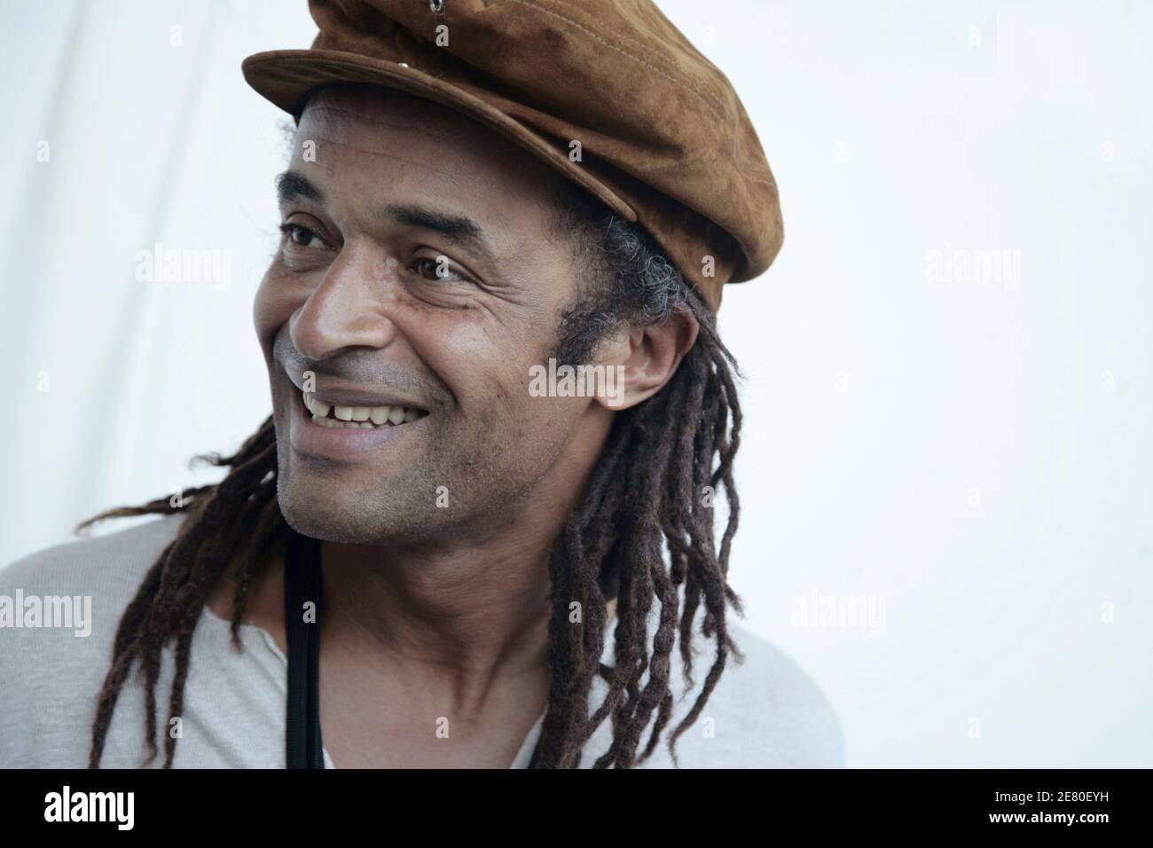 Yannick bisson hi-res stock photography and images - Alamy