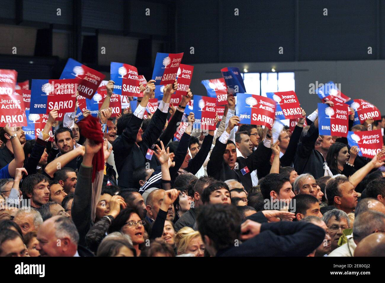 Un panneau publicitaire hi-res stock photography and images - Alamy