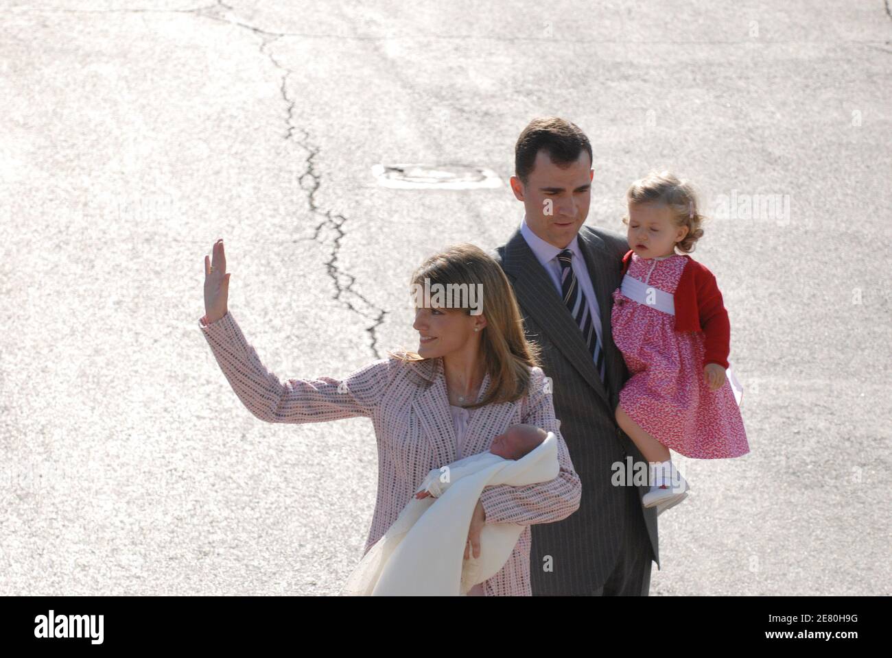 First child of felipe and letizia of spain hi-res stock photography and ...