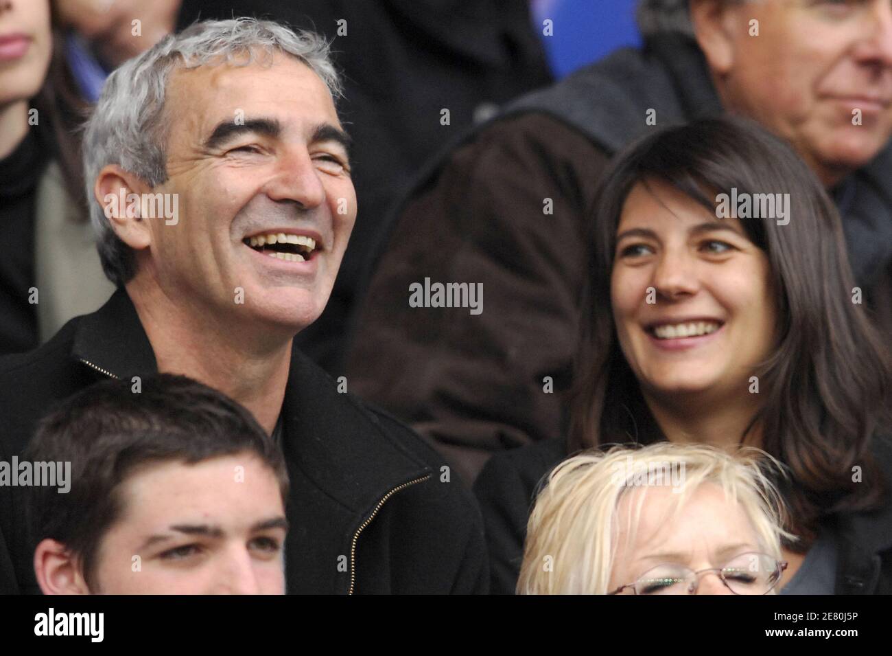 Raymond domenech france football coach hi-res stock photography and ...