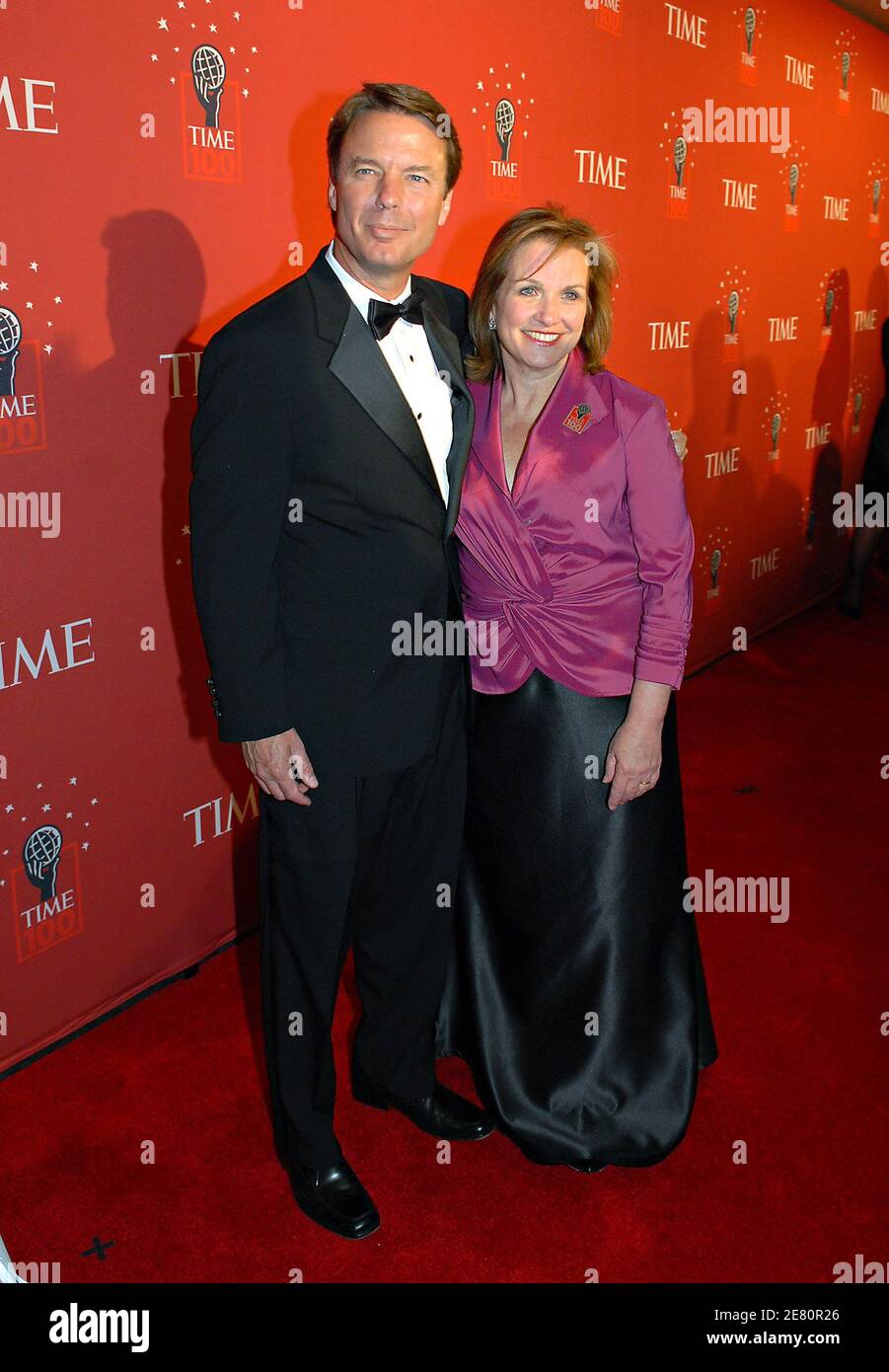 Elizabeth on time magazine hi-res stock photography and images - Alamy