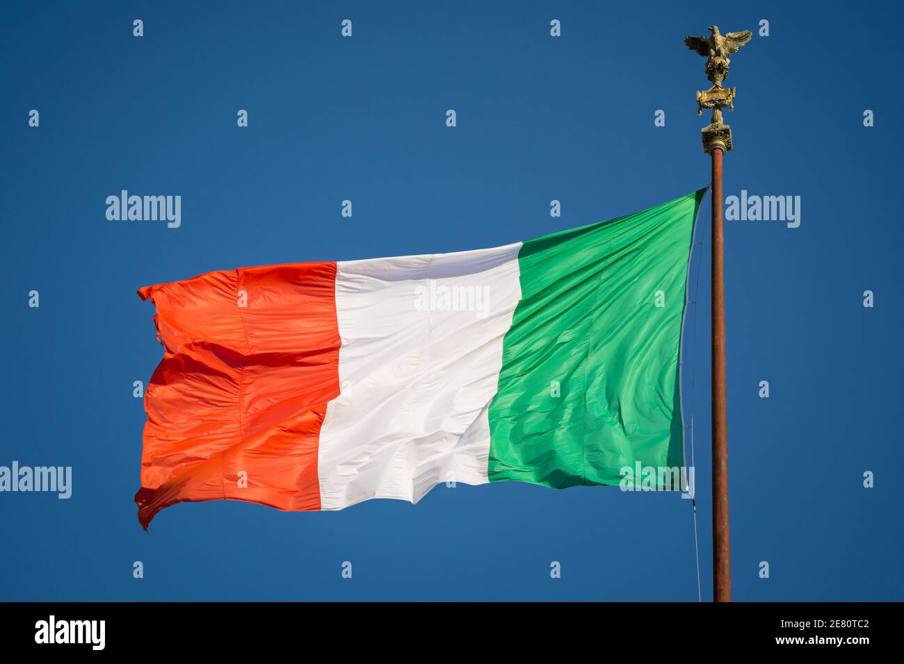 Italian military symbol hi-res stock photography and images - Alamy