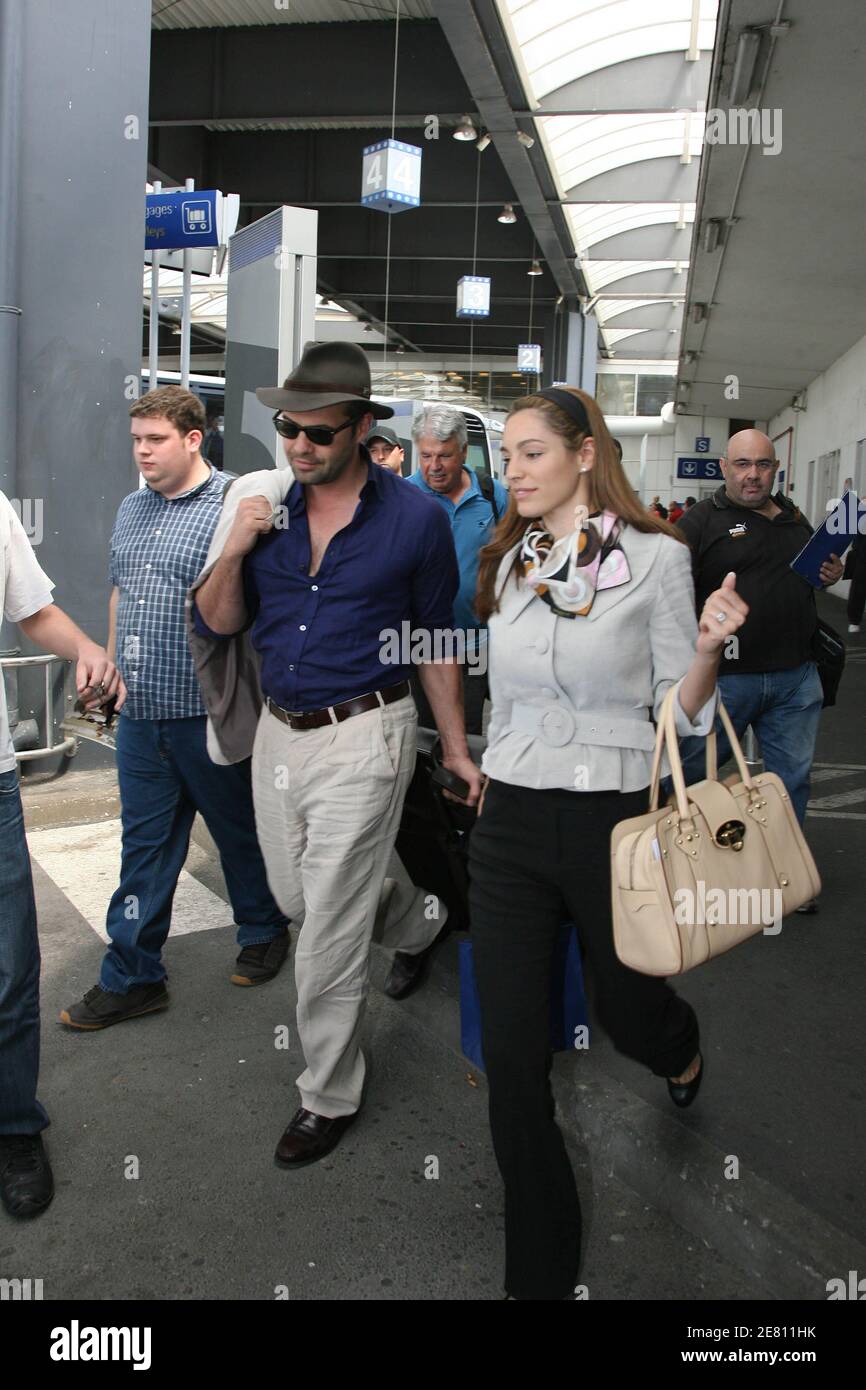 US actor Billy Zane and his girlfriend Kelly Brook arrive, just in time ...