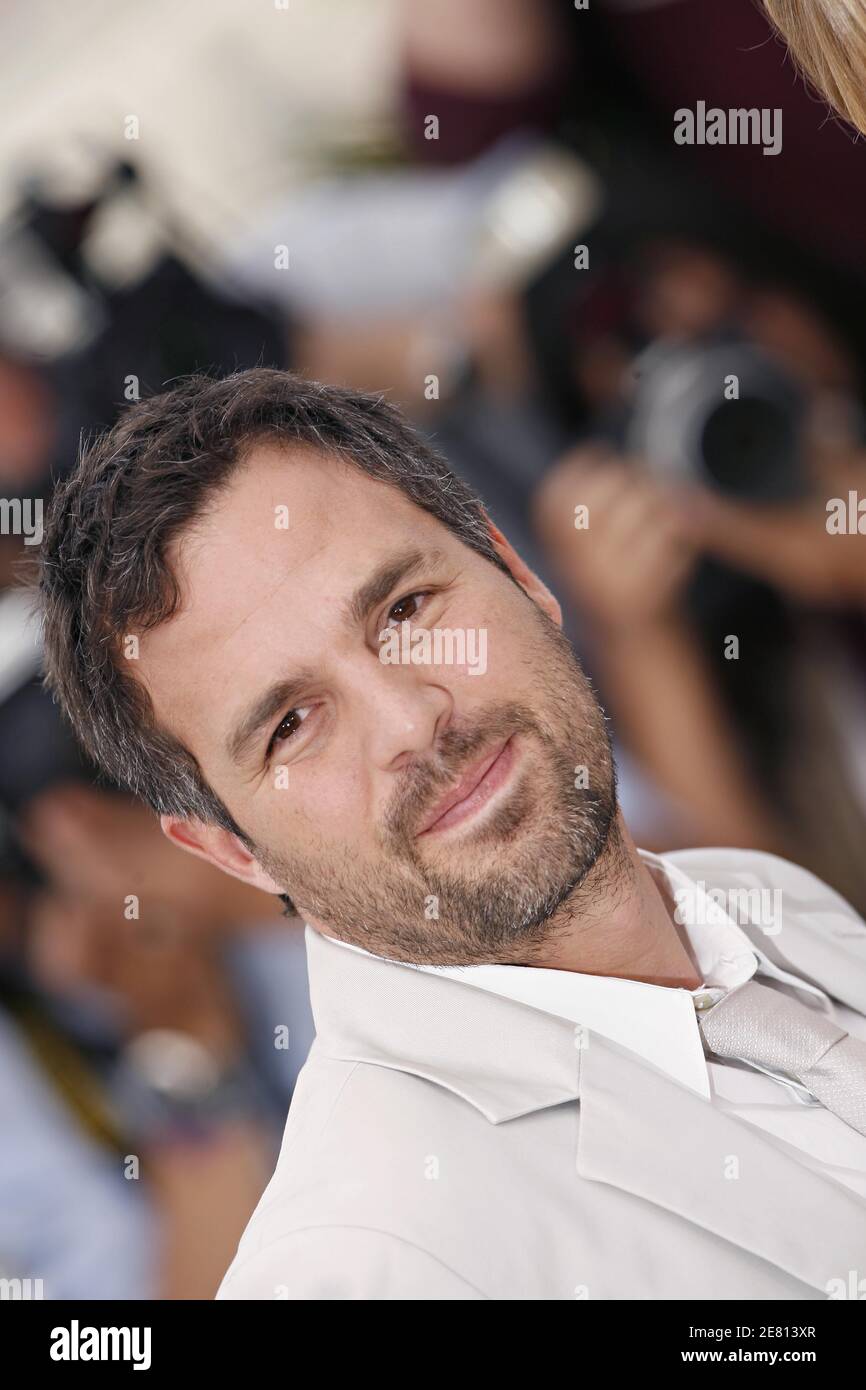 Mark Ruffalo poses for the media during a photocall for 'Zodiac' during ...