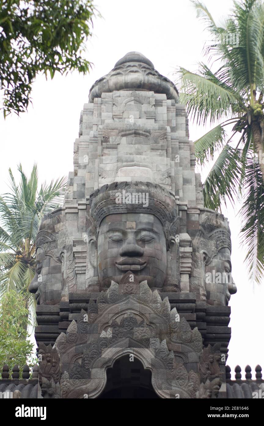 Four Face Buddha Statue usually placing these offerings before all four ...