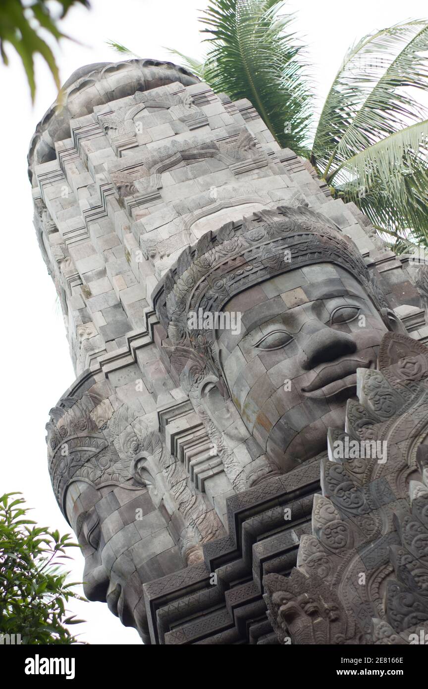 Four Face Buddha Statue usually placing these offerings before all four ...