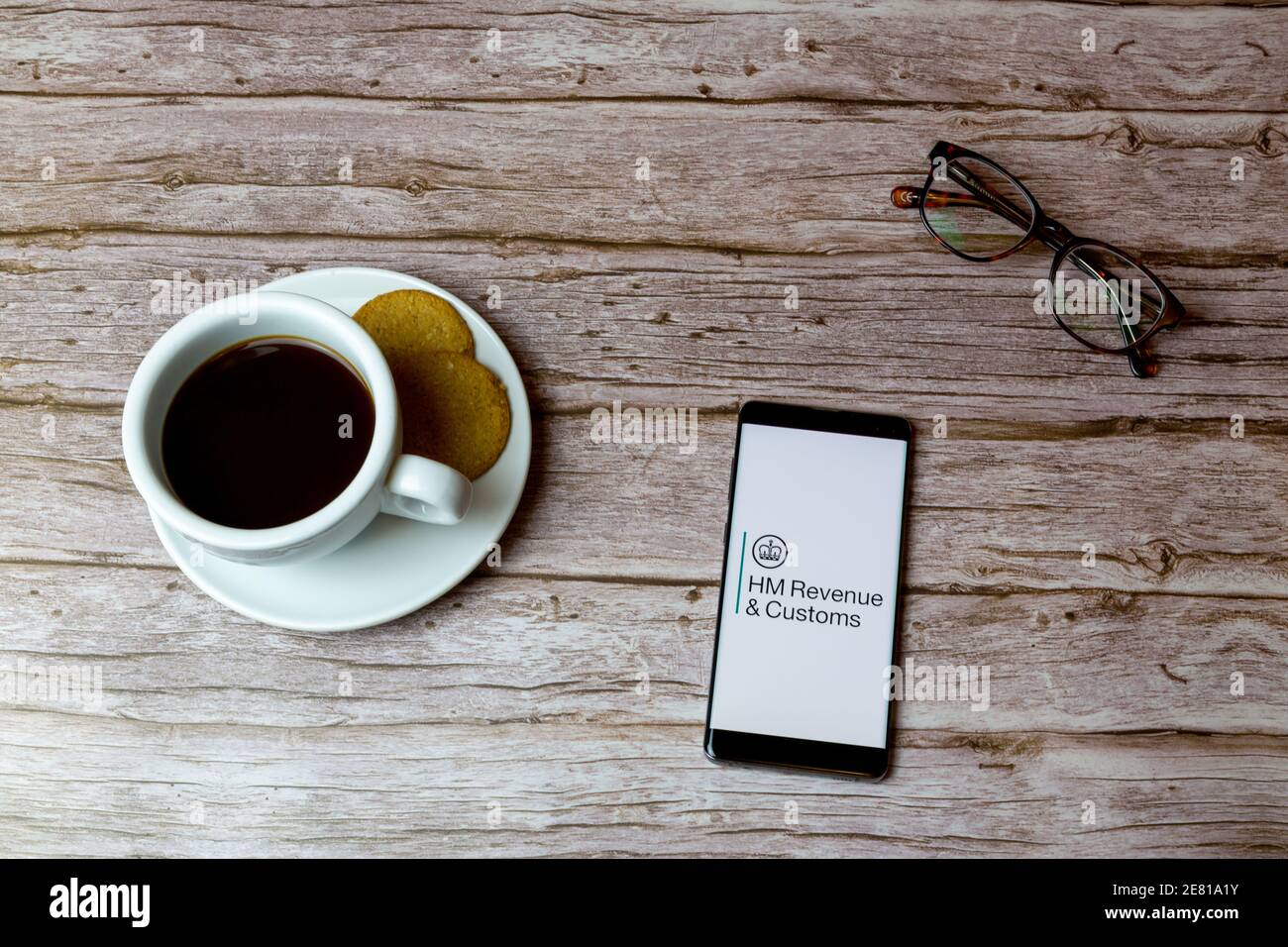 Hmrc logo hi-res stock photography and images - Alamy