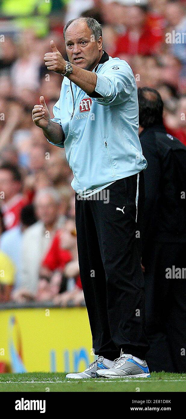 Manager martin jol hi-res stock photography and images - Alamy