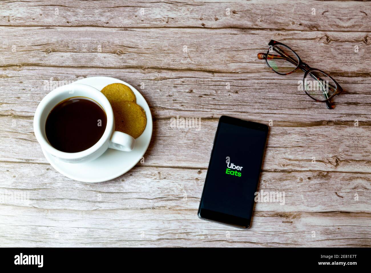 Uber eats app logo hi-res stock photography and images - Alamy