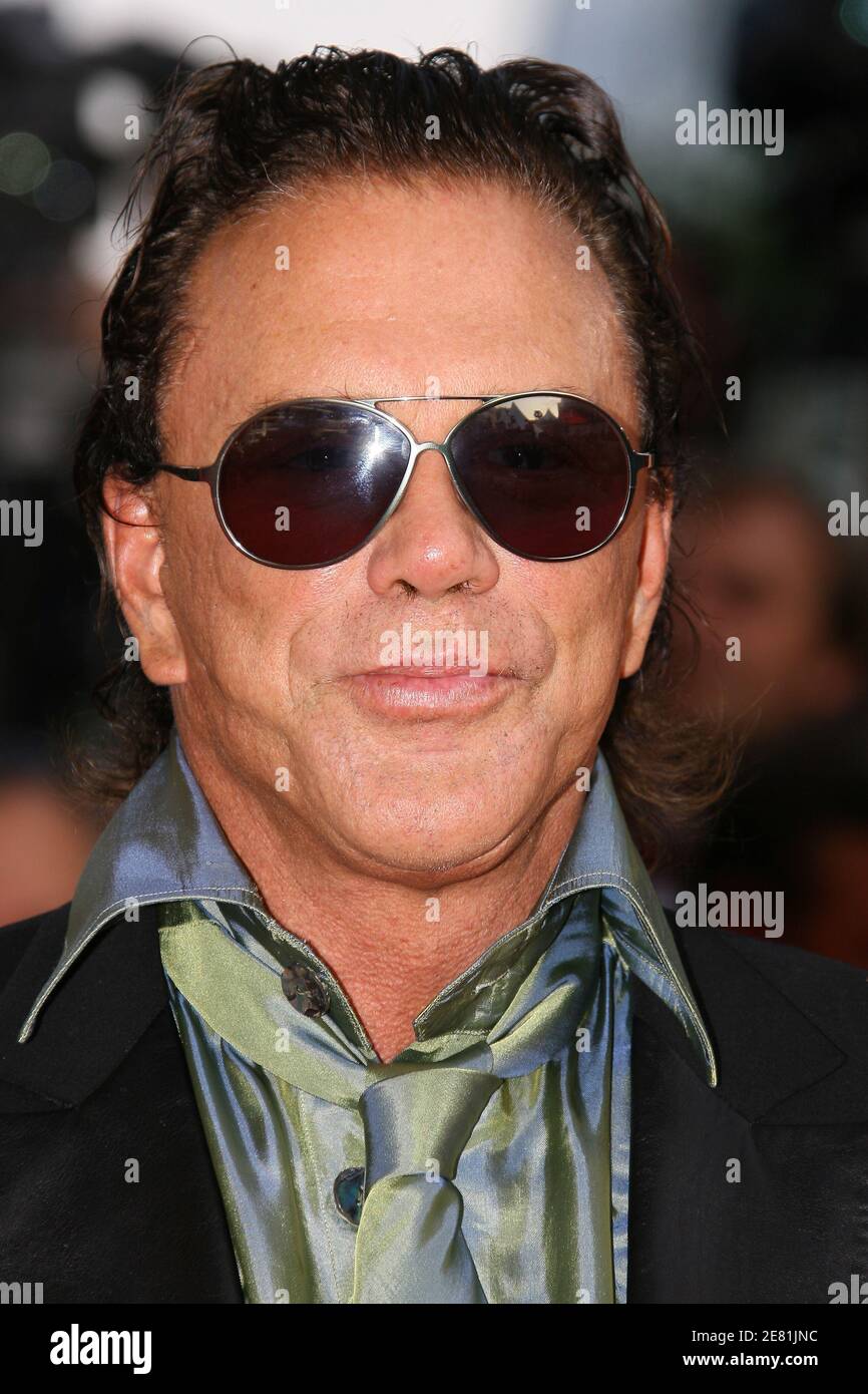 Christine elliott hi-res stock photography and images - Alamy