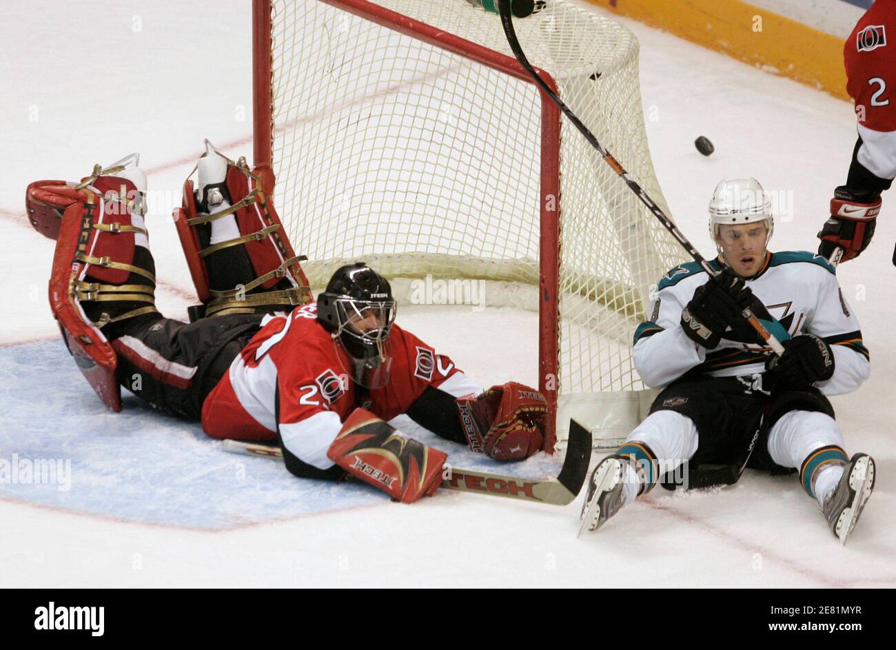 Ottawa senators goalie martin gerber hi-res stock photography and ...