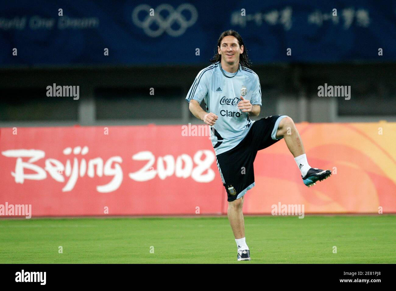 Lionel messi 2008 olympics hi-res stock photography and images - Alamy