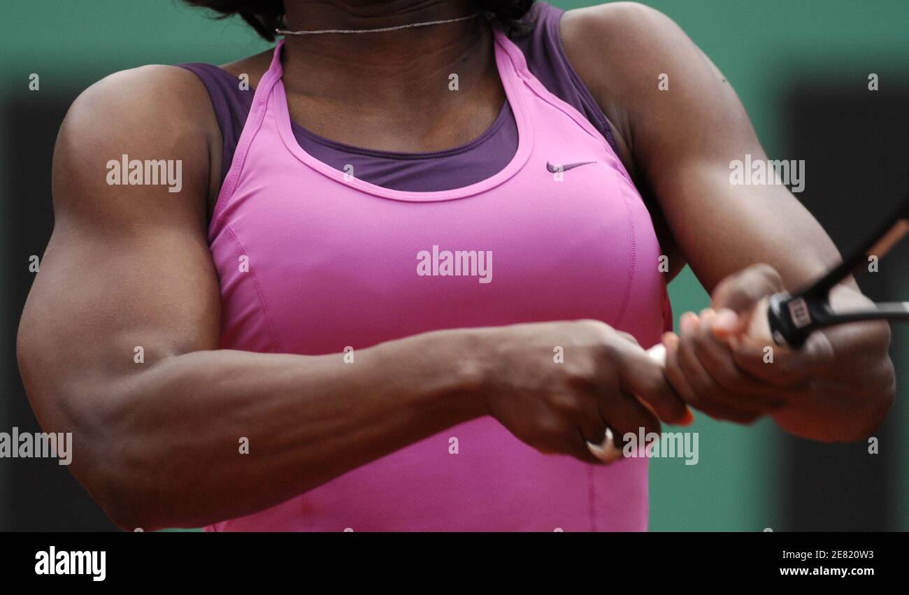 Serena muscles hi-res stock photography and images - Alamy