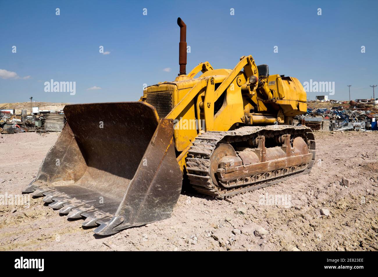 heavy duty construction equipment parked at work site Stock Photo - Alamy