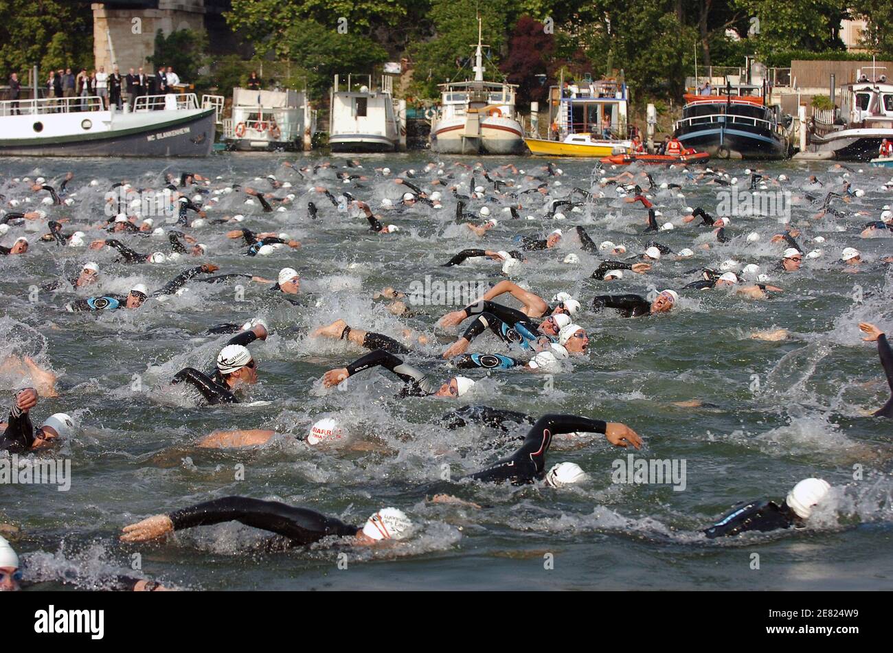 Triathlets in action during the triathlon of Paris, in Paris, France ...