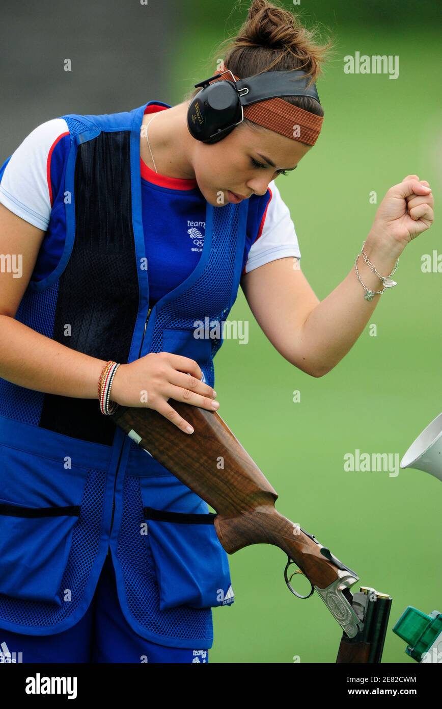 Trap shooting shotgun competition hi-res stock photography and images ...