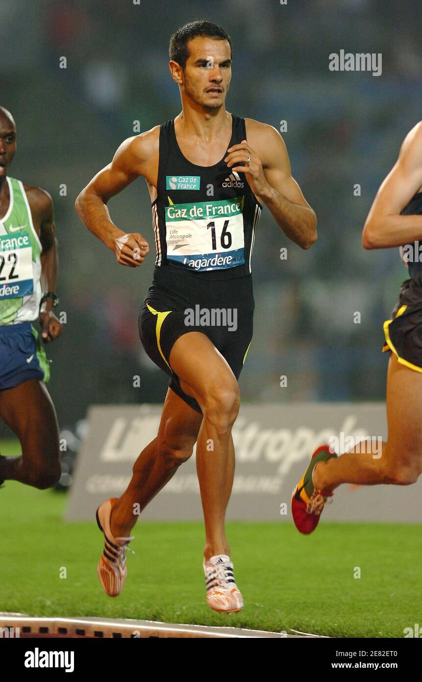 Mens 2000m hi-res stock photography and images - Alamy