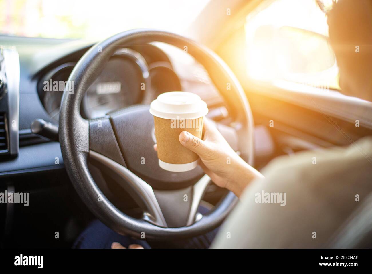 Hand take paper cup tea hi-res stock photography and images - Alamy