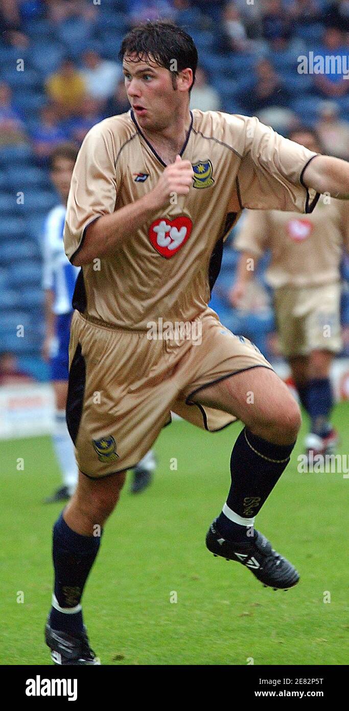 PORTSMOUTH FC. RORY ALLEN 2002 Stock Photo - Alamy