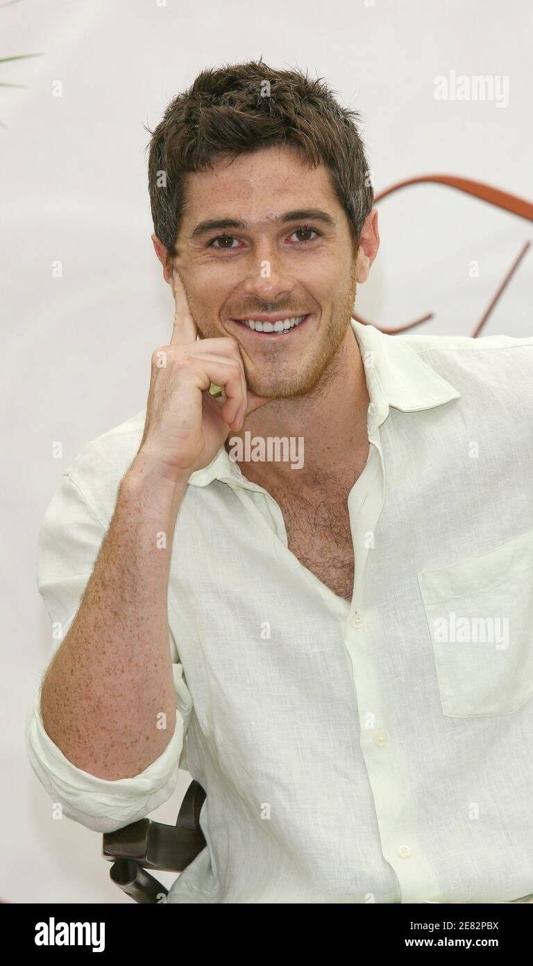 US Actor Dave Annable of the US TV show 'Brothers and sisters' poses ...