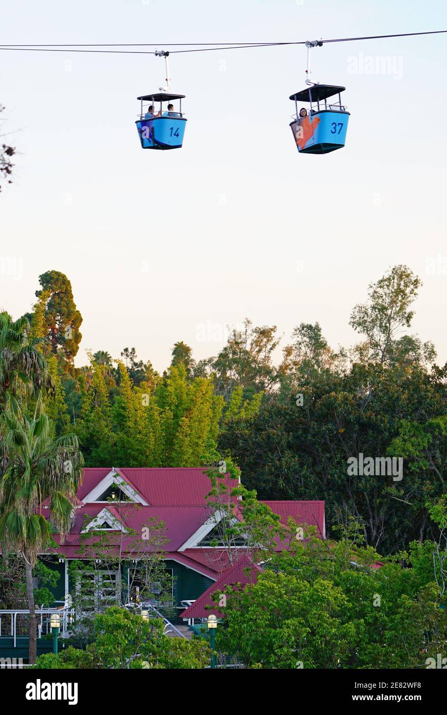 Skyfari aerial tram hi-res stock photography and images - Alamy